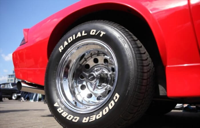 Cooper STT Pro vs Maxx All Season Terrain Tires [Battle of Performance ...